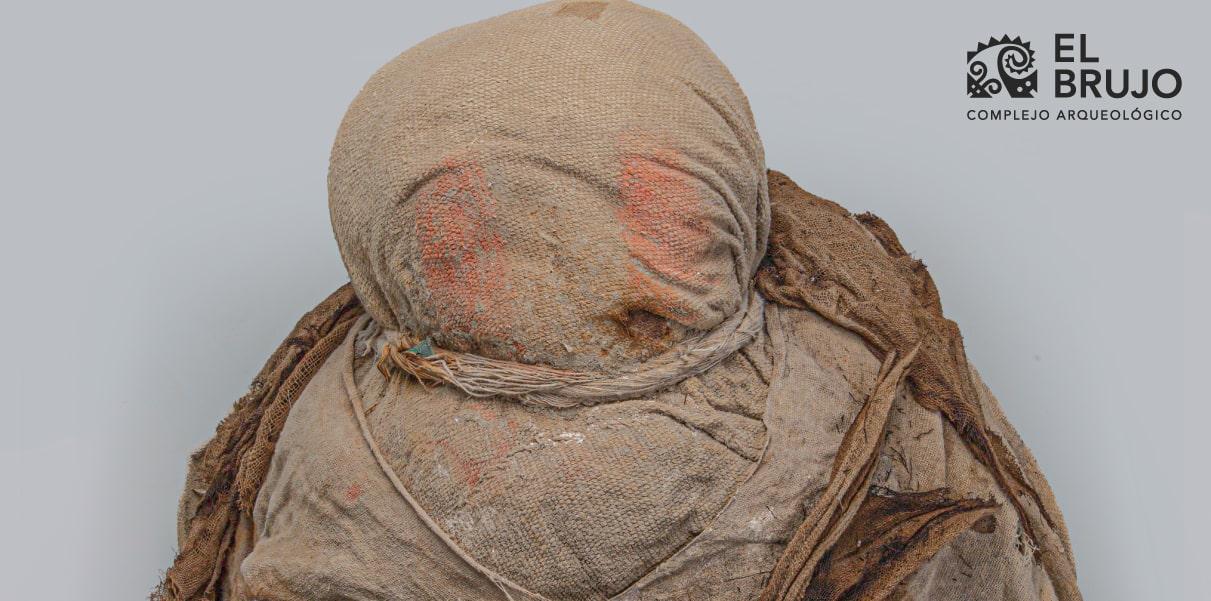 ¿Qué son los fardos funerarios y a qué culturas peruanas pertenecen?